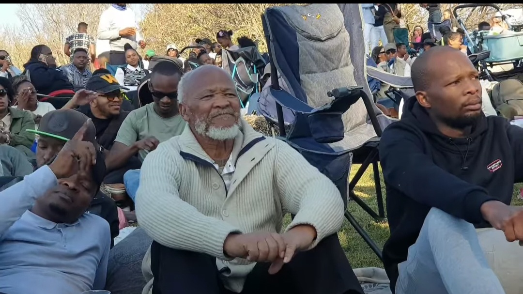 Actress Manaka Ranaka Celebrates Her Father's 80th Birthday - South ...