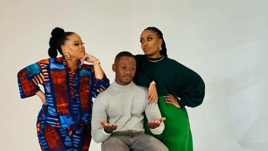 Mpumelelo Mseleku Shows Off His Two Girlfriends/ Baby Mamas - South ...